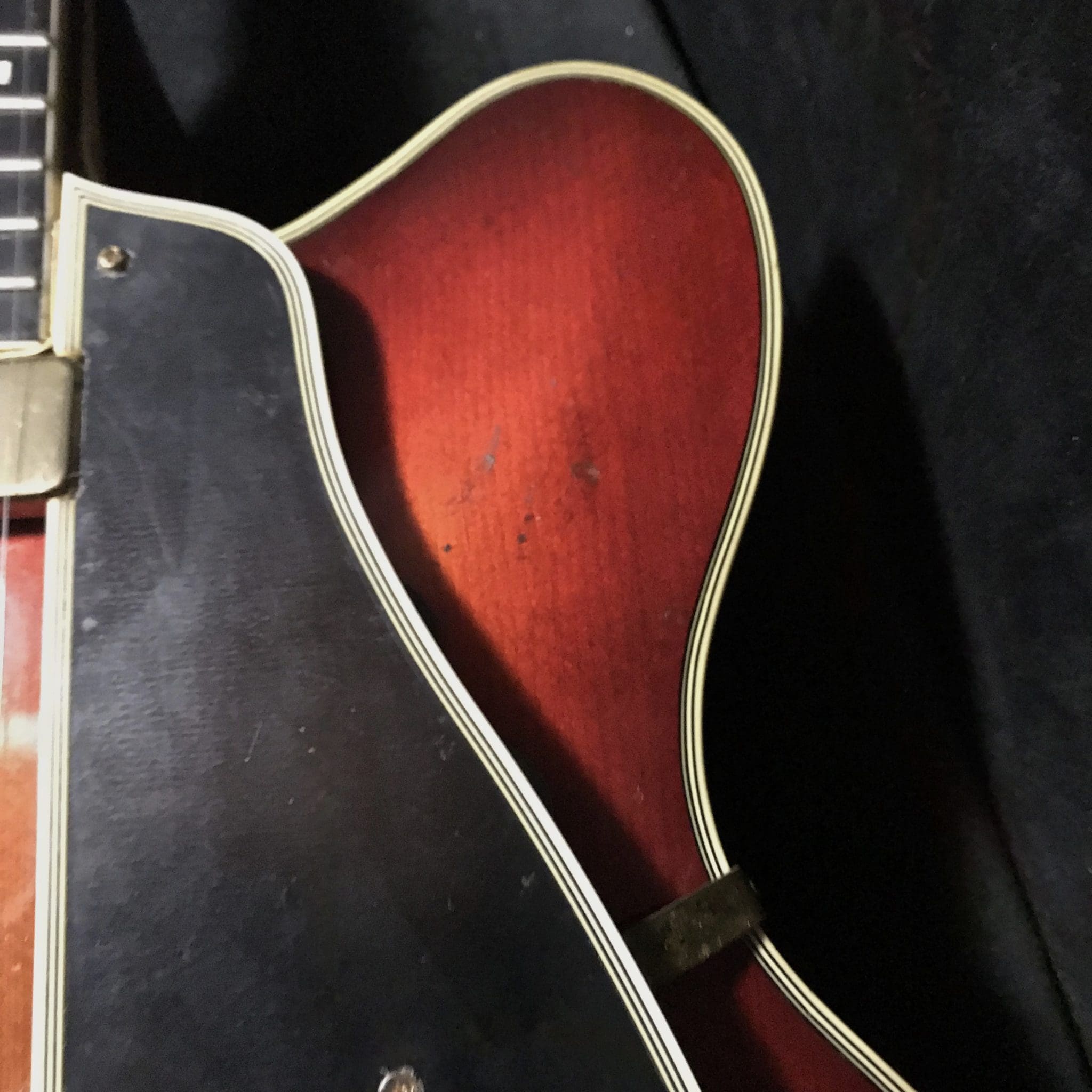 Guild A 350 Vintage Sunburst Archtop Guitar with original case 1968 ...