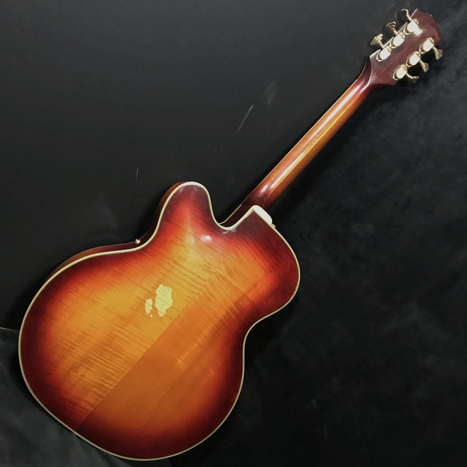 Guild A 350 Vintage Sunburst Archtop Guitar with original case 1968 ...