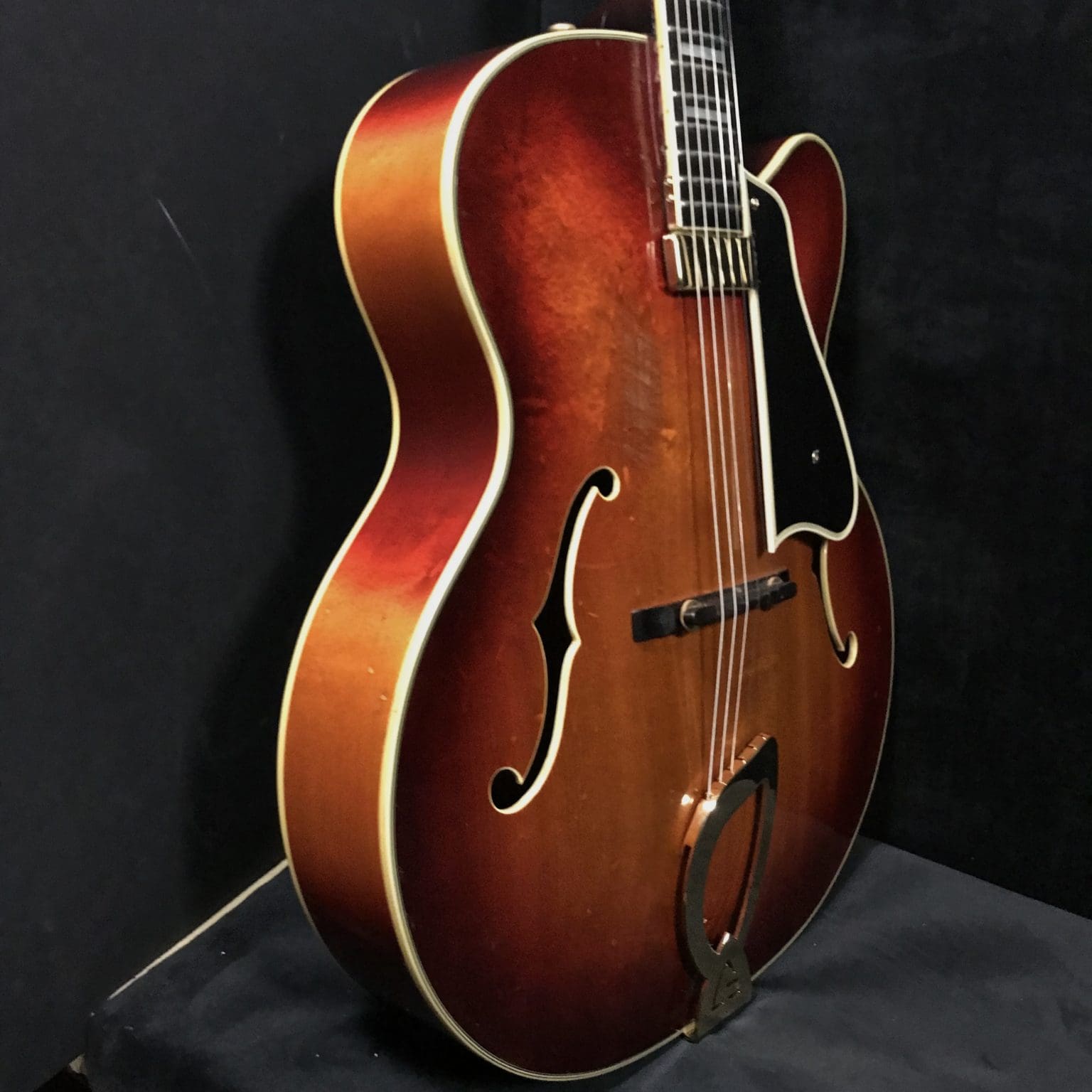 Guild A 350 Vintage Sunburst Archtop Guitar with original case 1968 ...