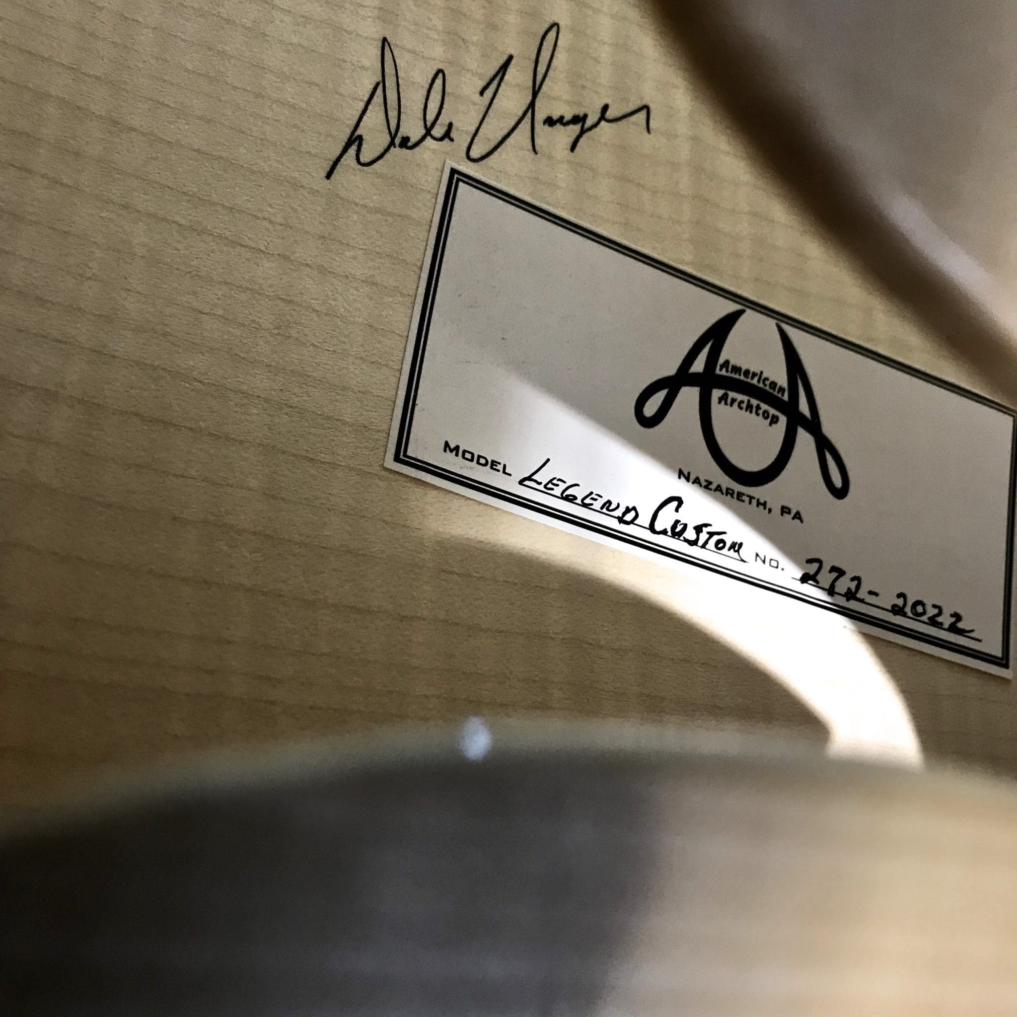 Dale Unger American Legend Carved 6 String Natural Blonde 2022 Archtop ...