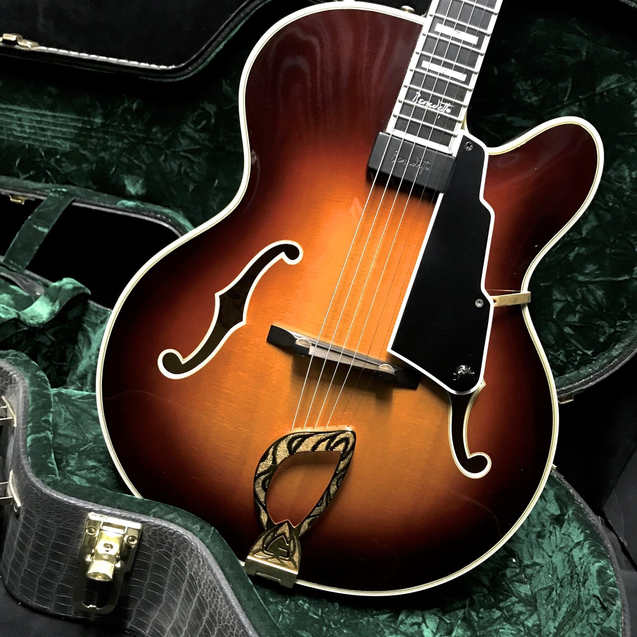 2000 Benedetto Custom Guild Artist Award Archtop Guitar with Floating ...