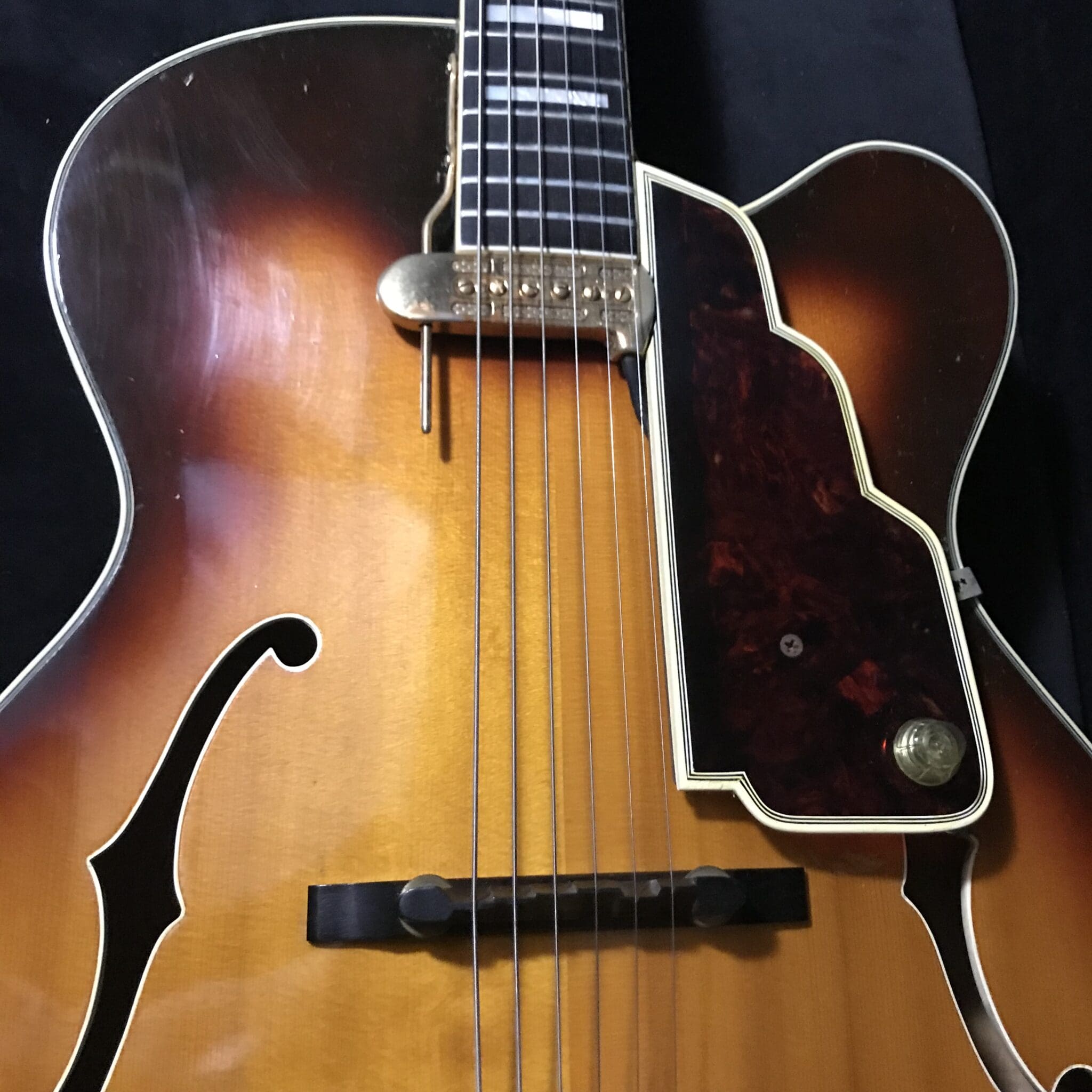 Guild A 350 Vintage Sunburst Archtop Guitar with original case #16791 ...
