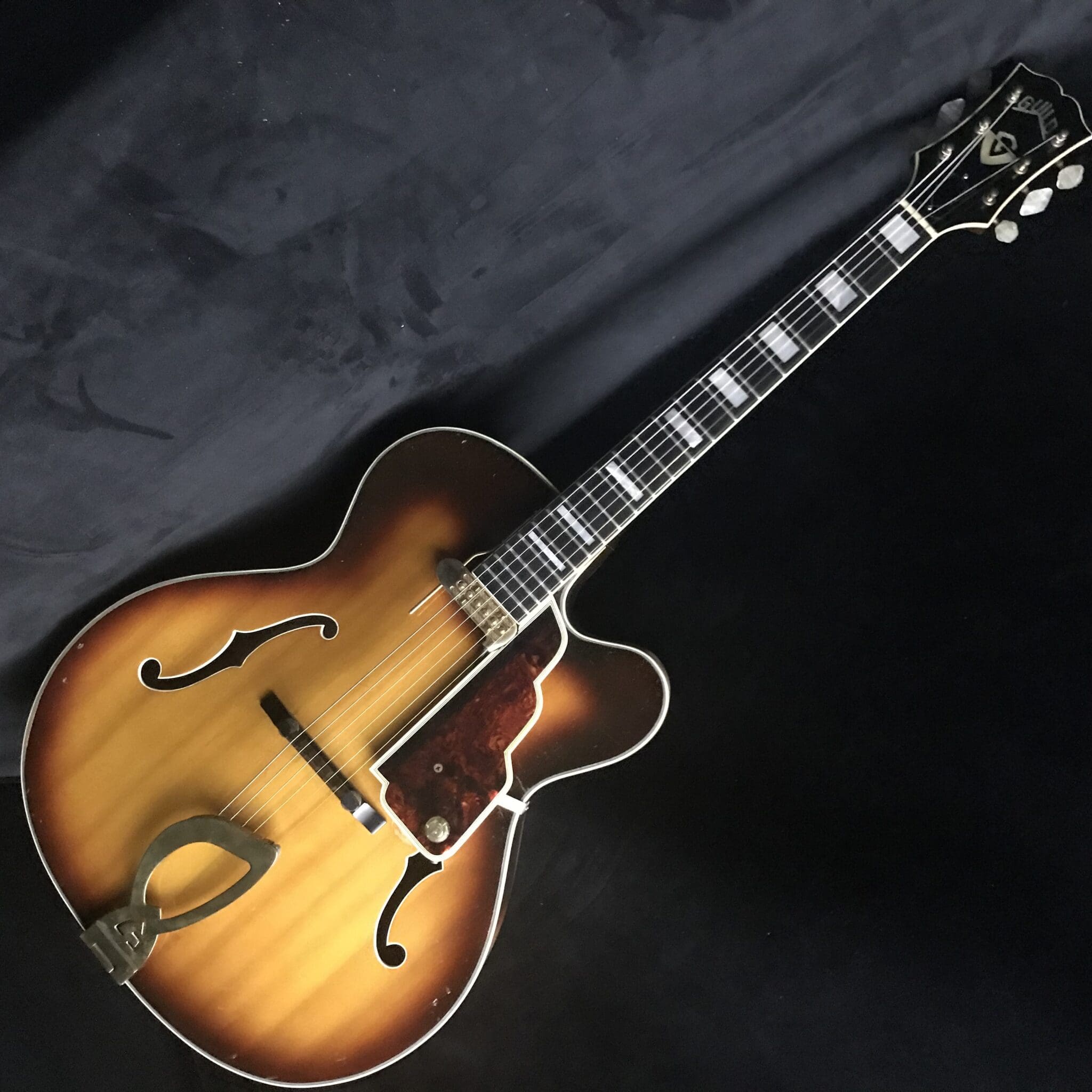 Guild A 350 Vintage Sunburst Archtop Guitar with original case #16791 ...