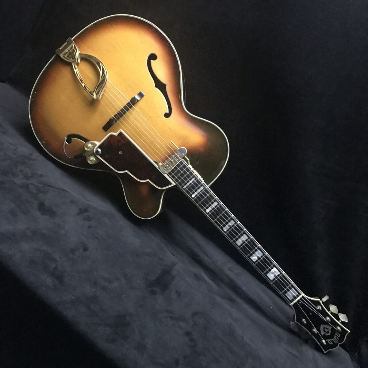 Guild A 350 Vintage Sunburst Archtop Guitar with original case #16791 ...