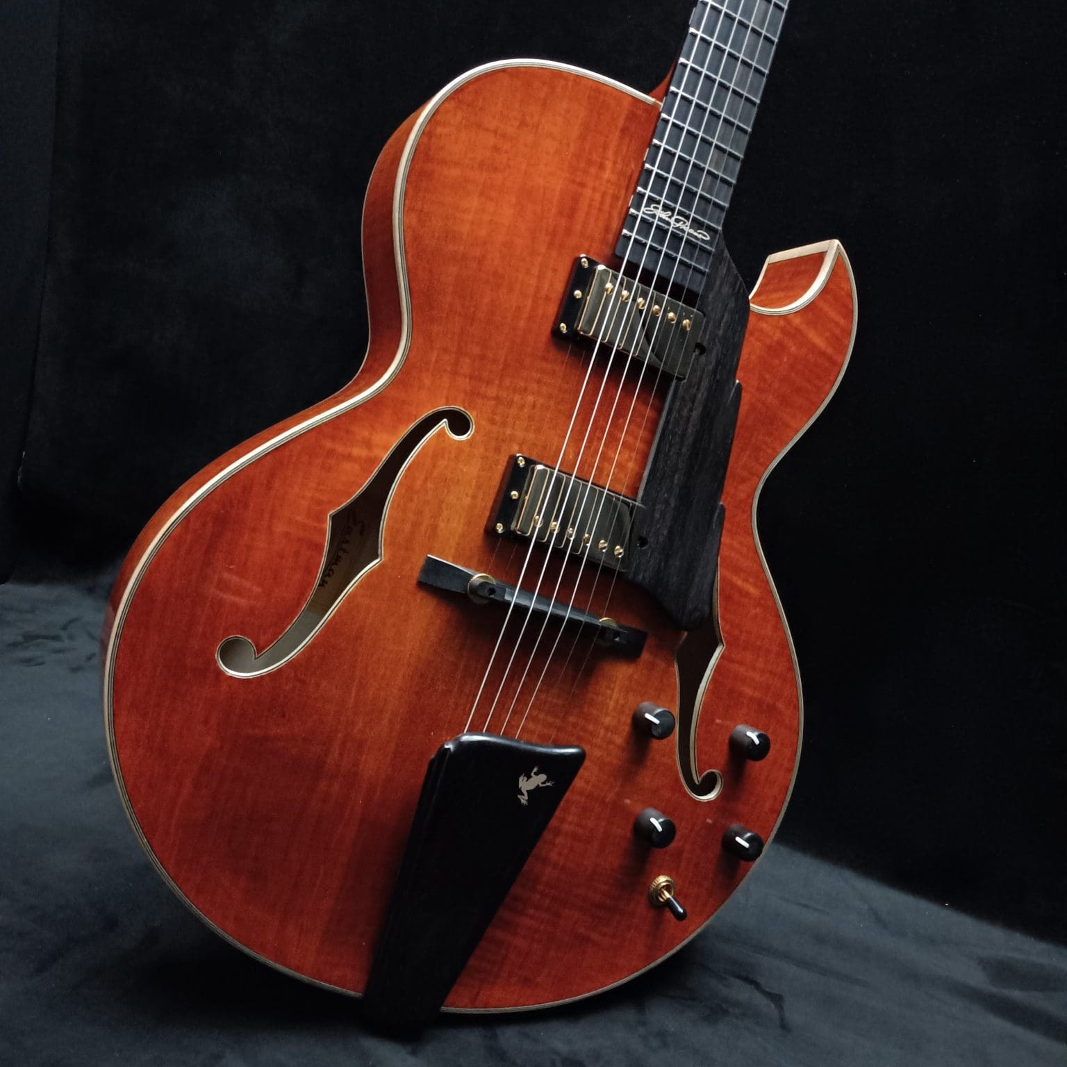 Archtop Guitars — Guitars 'n Jazz